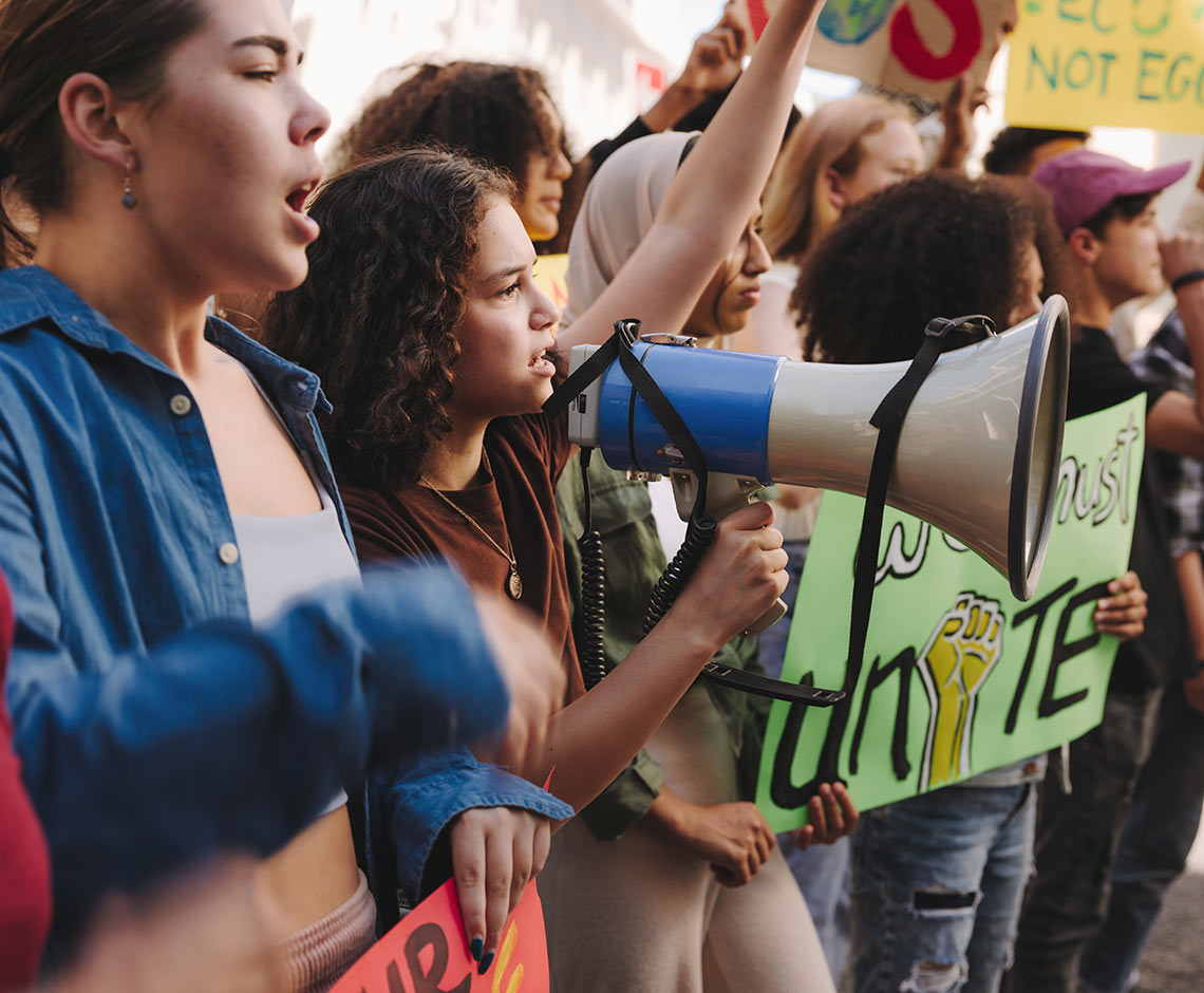 Hundreds of Minnesotans rally at Capitol for Equal Rights Amendment ...